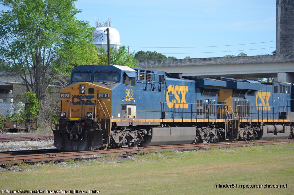 CSX 563